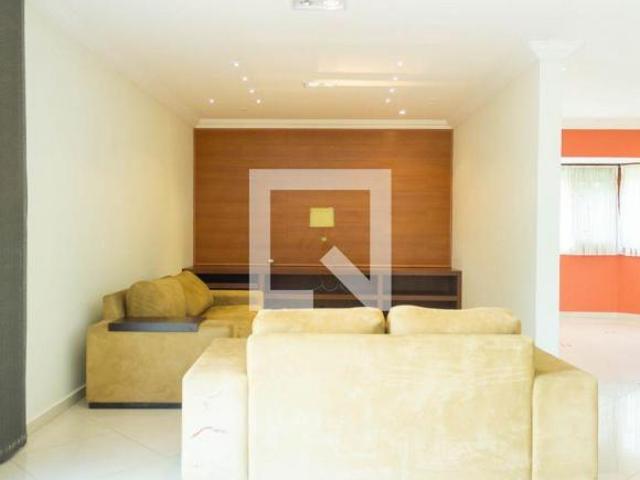 Casa à Venda Jardim Santa Helena, 3 Quartos, 700 m2