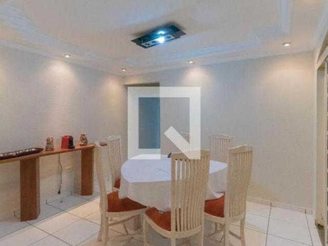 Casa à Venda Jardim Santa Lúcia, 3 Quartos, 300 m2