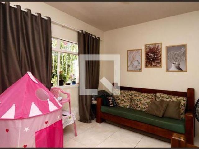 Casa à Venda Jardim Santa Rosa, 3 Quartos, 219 m² Taboão da Serra