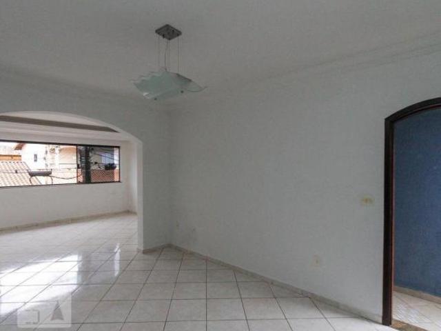 Casa à Venda Jardim Santa Teresinha, 3 Quartos, 200 m2