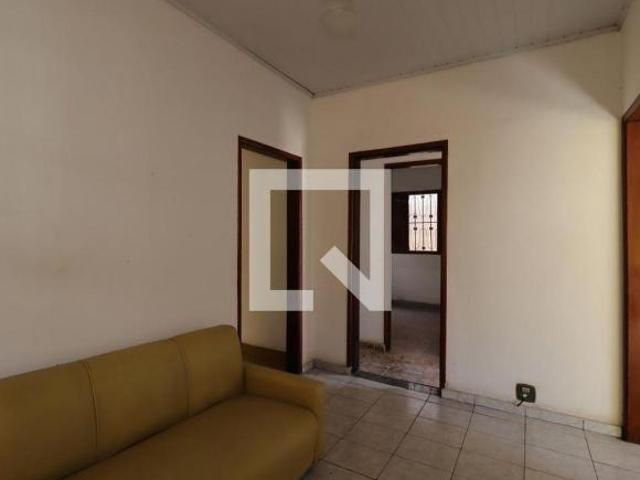 Casa à Venda Jardim Santo Alberto, 2 Quartos, 160 m2
