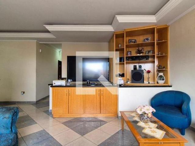 Casa à Venda Jardim Santo Alberto, 6 Quartos, 520 m2