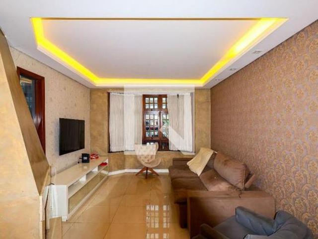 Casa à Venda Jardim Umuarama, 3 Quartos, 220 m2
