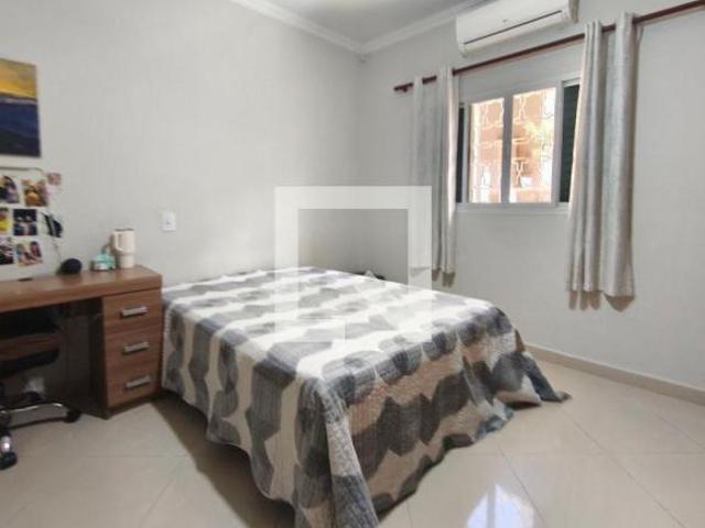 Casa à Venda Jardim Uruguai, 3 Quartos, 300 m2