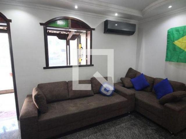 Casa à Venda Jardim Vera Cruz, 3 Quartos, 500 m² Contagem