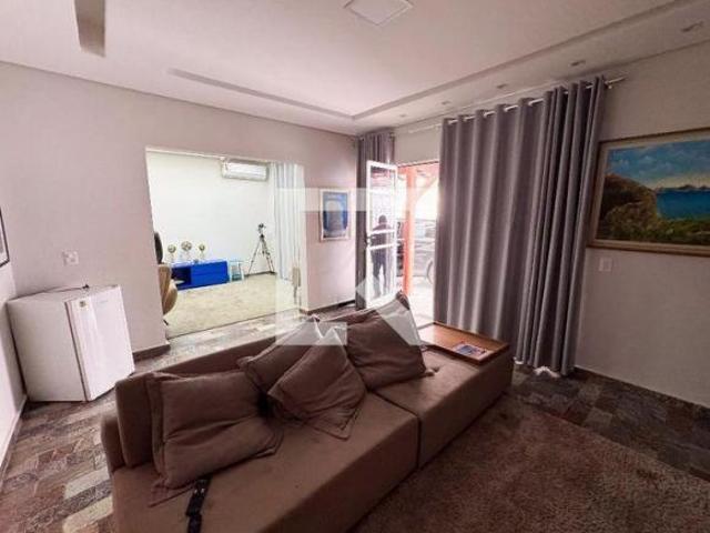 Casa à Venda Jardim Vera Cruz, 3 Quartos, 582 m² Contagem