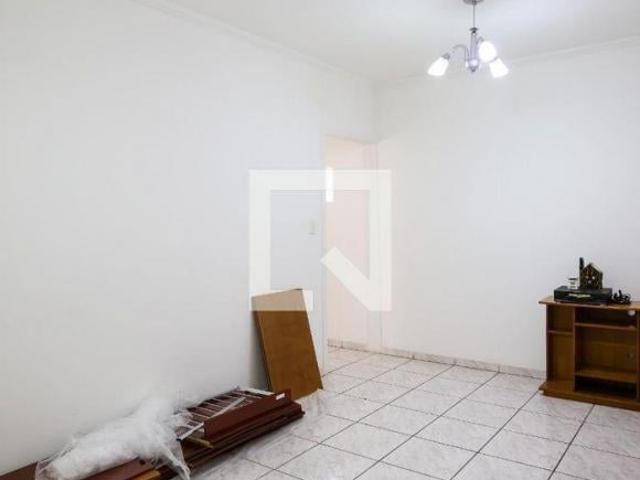 Casa à Venda Jardim, 2 Quartos, 400 m2
