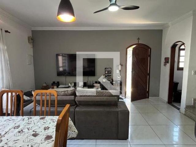 Casa à Venda Jardim, 2 Quartos, 119 m2