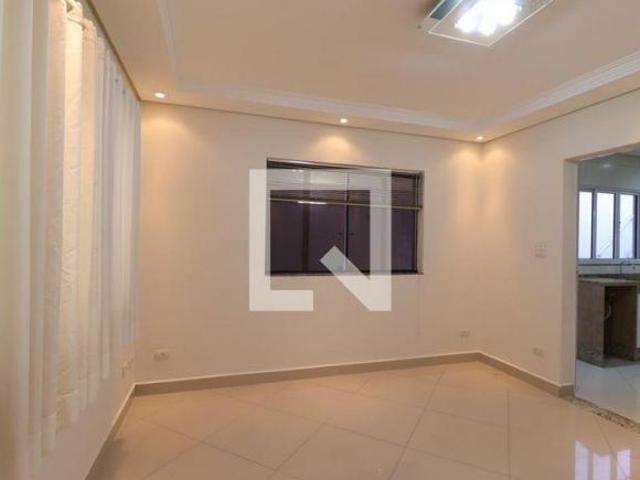 Casa à Venda Jardim, 2 Quartos, 127 m2