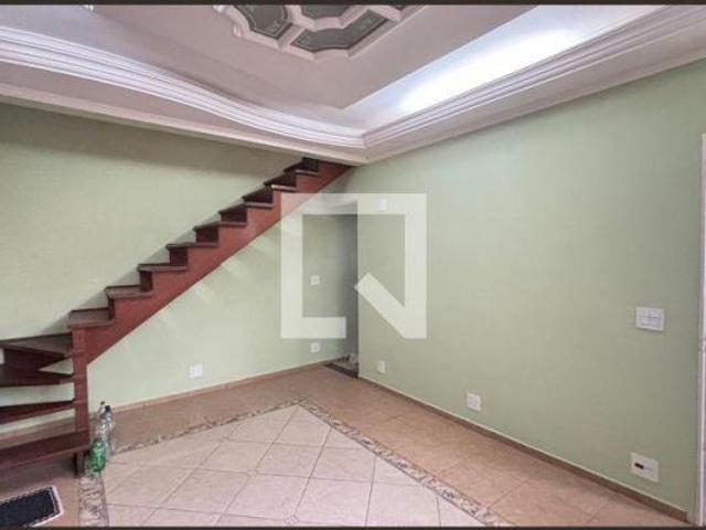 Casa à Venda Jardim, 2 Quartos, 160 m2