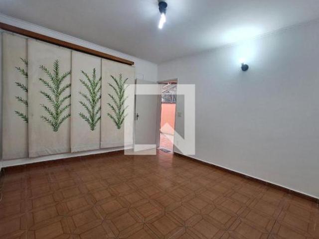 Casa à Venda Jardim, 3 Quartos, 143 m2