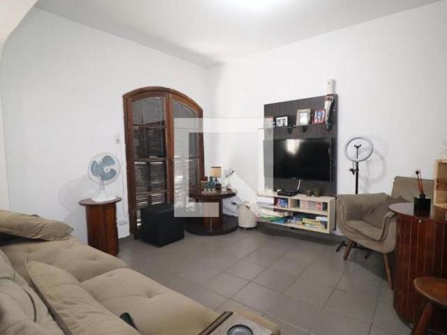 Casa à Venda Jardim, 3 Quartos, 148 m2