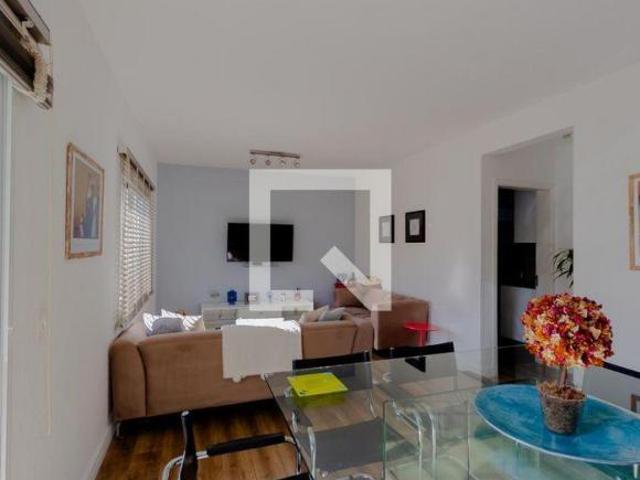 Casa à Venda Jardim, 3 Quartos, 150 m2