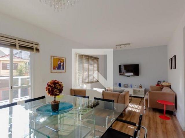 Casa à Venda Jardim, 3 Quartos, 150 m2