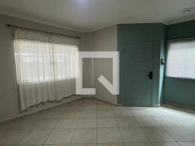 Casa à Venda Jardim, 3 Quartos, 166 m2