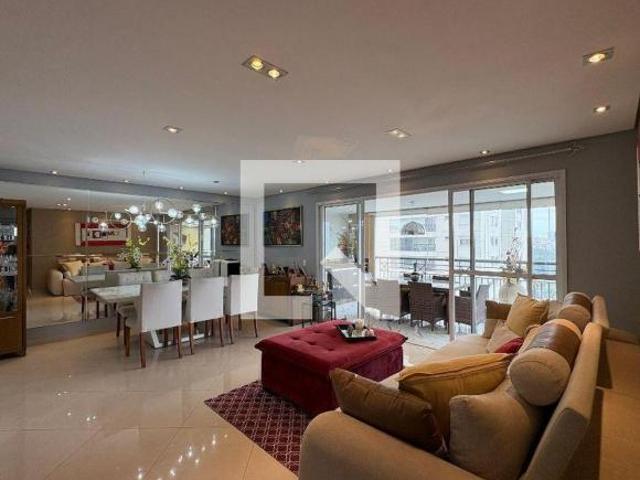 Casa à Venda Jardim, 3 Quartos, 167 m2