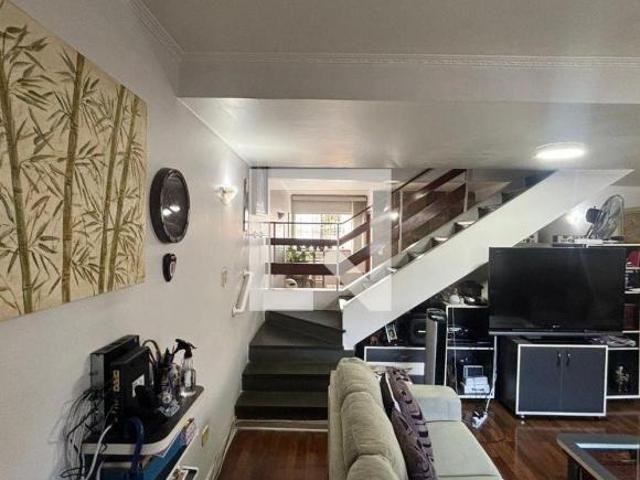 Casa à Venda Jardim, 3 Quartos, 190 m2