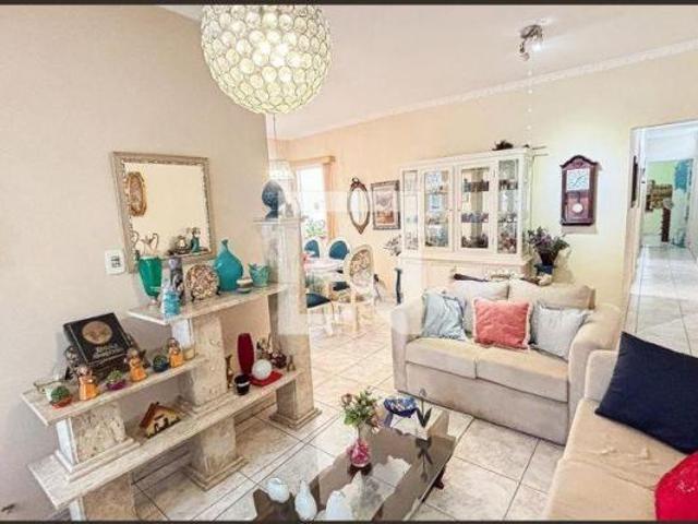 Casa à Venda Jardim, 3 Quartos, 200 m² Santo André