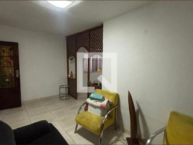 Casa à Venda Jardim, 3 Quartos, 320 m2