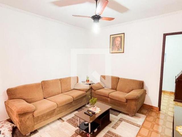 Casa à Venda Jardim, 4 Quartos, 165 m2