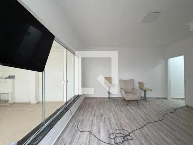 Casa à Venda Jardim, 4 Quartos, 173 m2