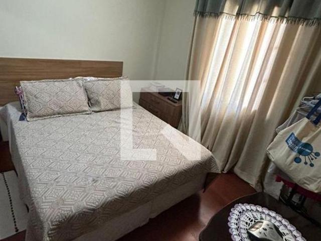 Casa à Venda Jardim, 4 Quartos, 227 m2