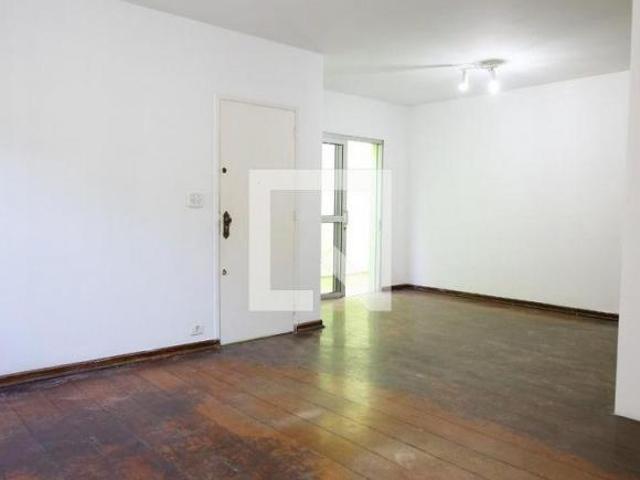 Casa à Venda Jardim, 4 Quartos, 240 m2