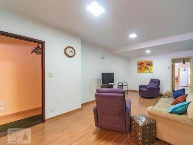 Casa à Venda Jardim, 5 Quartos, 270 m2