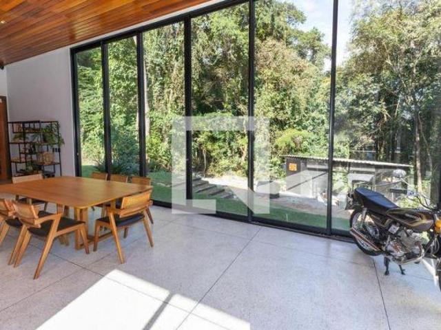Casa à Venda Jardins de Petrópolis, 4 Quartos, 320 m² Nova Lima