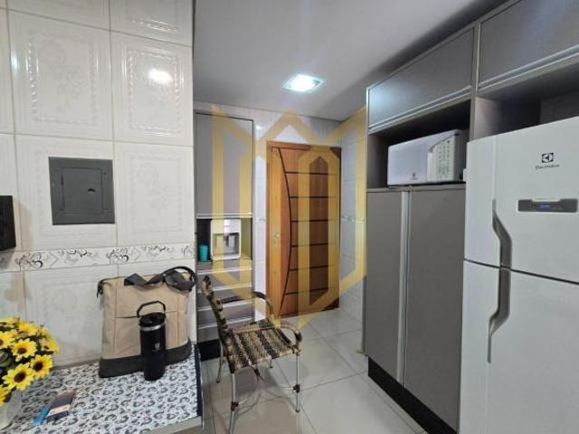 Casa a venda Jd. Europa, Cuiabá MT, três quartos, usina solar