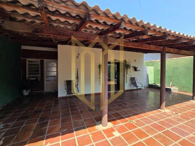 Casa a venda Jd. Europa, Cuiabá MT com piscina