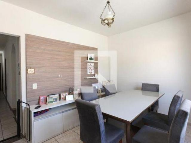 Casa à Venda JK, 4 Quartos, 220 m² Contagem