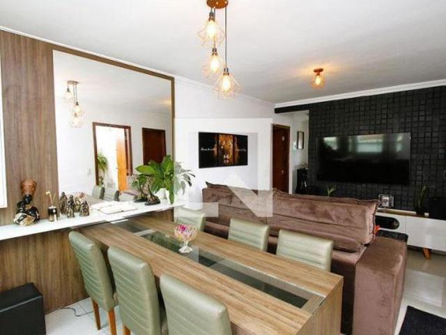 Casa à Venda JK, 6 Quartos, 200 m² Contagem