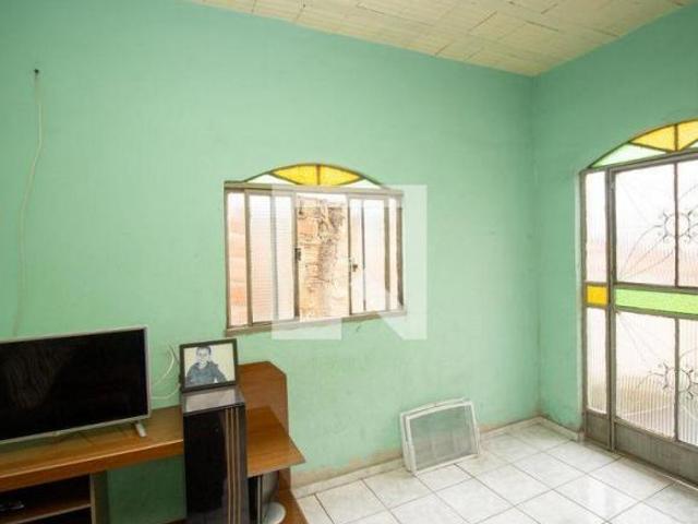 Casa à Venda Oitis, 1 Quarto, 200 m² Contagem
