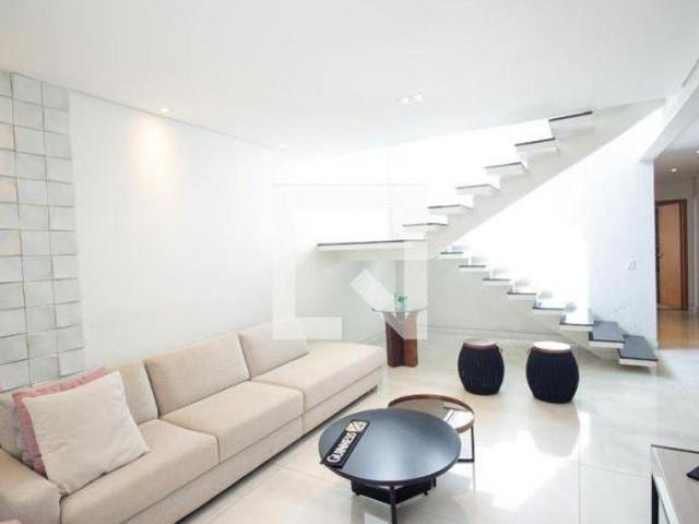 Casa à Venda Oitis, 5 Quartos, 230 m² Contagem