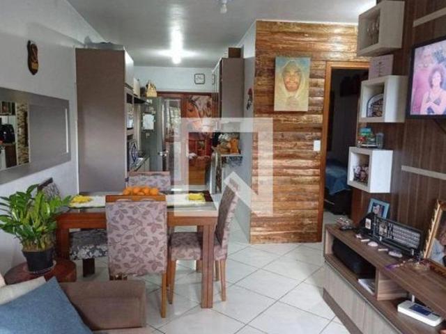 Casa à Venda Olaria, 2 Quartos, 50 m² Canoas
