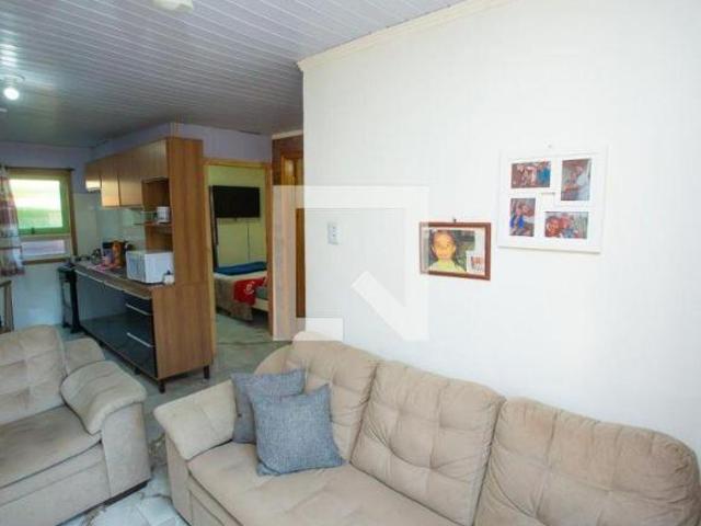 Casa à Venda Olaria, 2 Quartos, 80 m² Canoas