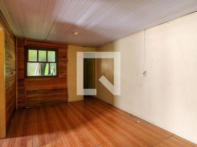 Casa à Venda Olaria, 2 Quartos, 200 m² Canoas