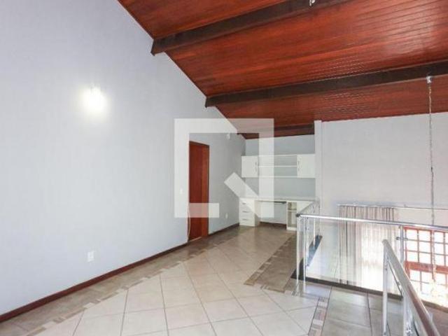 Casa à Venda Olaria, 3 Quartos, 405 m² Contagem