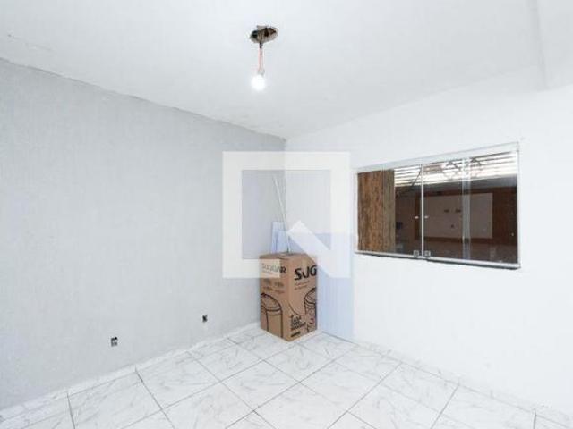 Casa à Venda Olaria, 6 Quartos, 250 m² Contagem