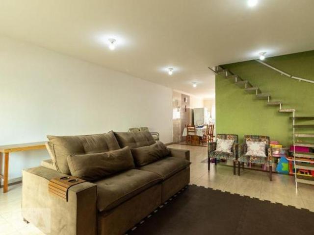 Casa à Venda Olímpico, 3 Quartos, 280 m2