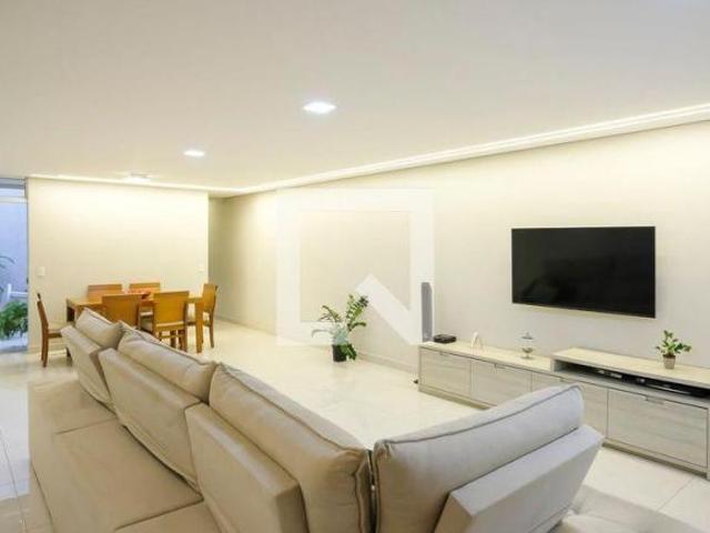 Casa à Venda Olímpico, 3 Quartos, 220 m² São Caetano do Sul