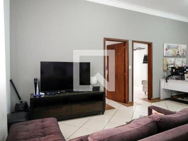 Casa à Venda Olímpico, 2 Quartos, 240 m² São Caetano do Sul