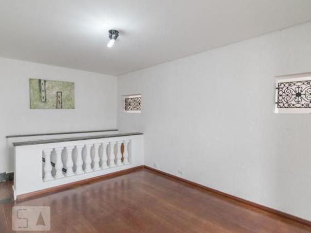 Casa à Venda Olímpico, 4 Quartos, 275 m2