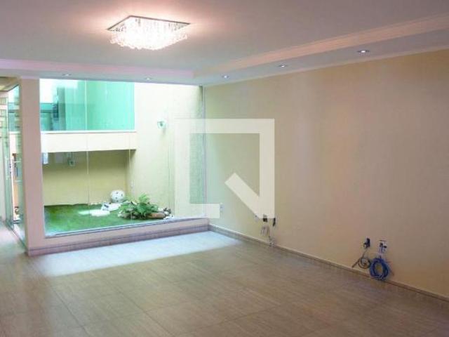 Casa à Venda Olímpico, 6 Quartos, 205 m2