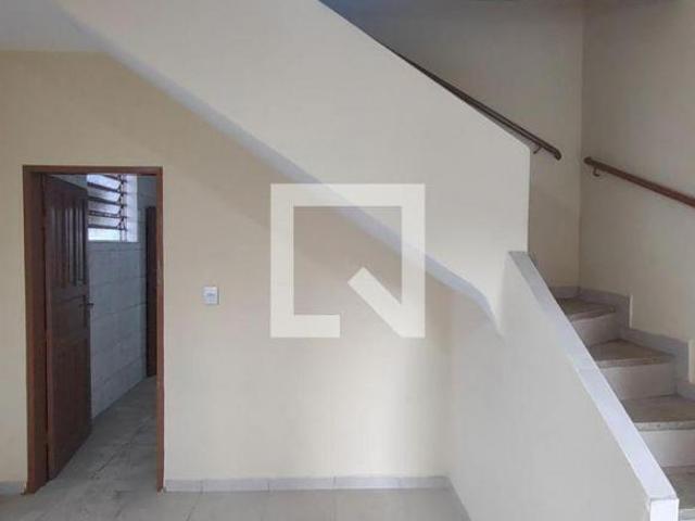 Casa à Venda Oswaldo Cruz, 2 Quartos, 90 m² São Caetano do Sul