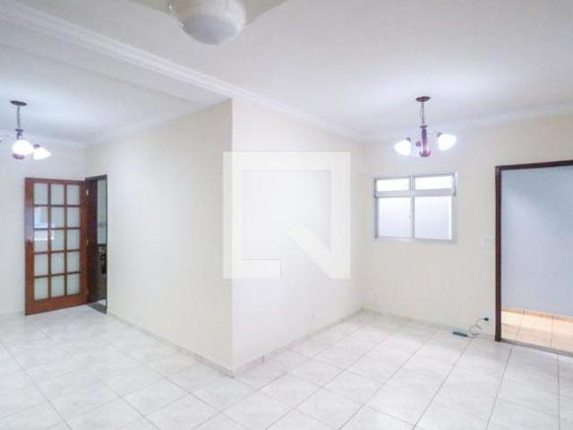 Casa à Venda Oswaldo Cruz, 3 Quartos, 250 m2