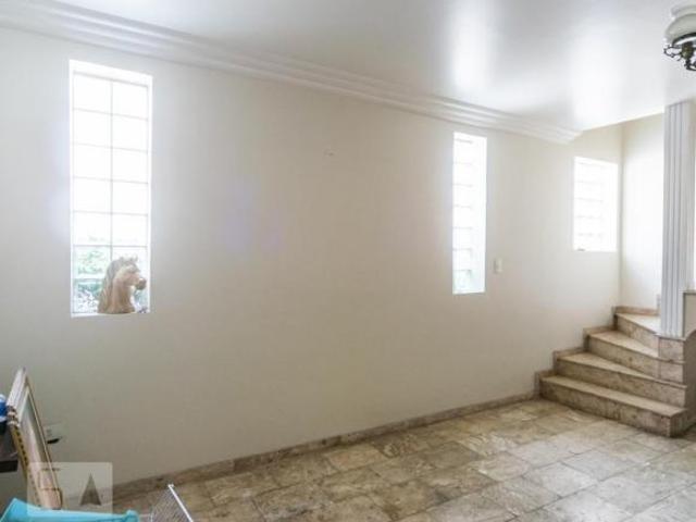 Casa à Venda Oswaldo Cruz, 3 Quartos, 330 m2