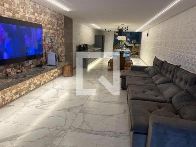 Casa à Venda Oswaldo Cruz, 3 Quartos, 350 m² São Caetano do Sul