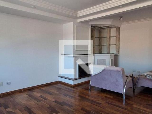 Casa à Venda Oswaldo Cruz, 5 Quartos, 335 m2